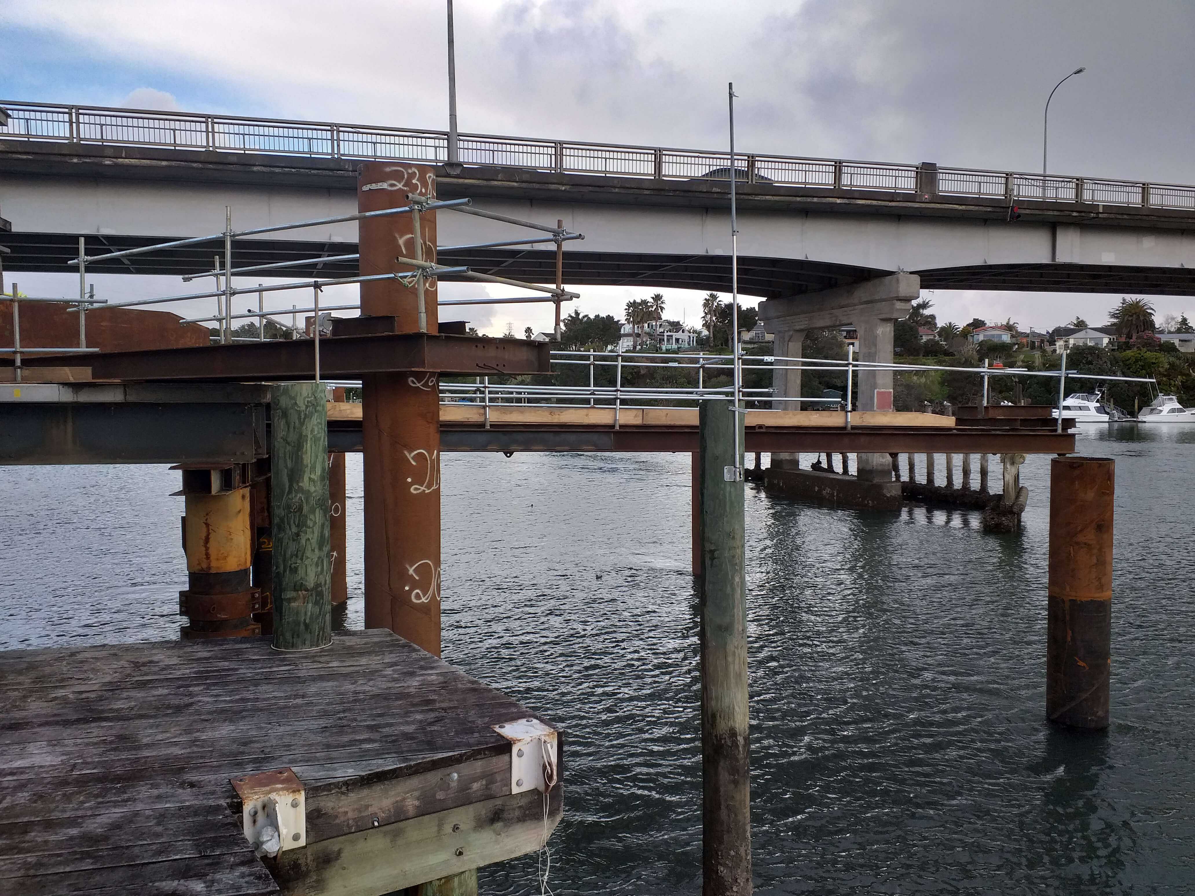 Brian Perry Civil | AMETI Bridge piling